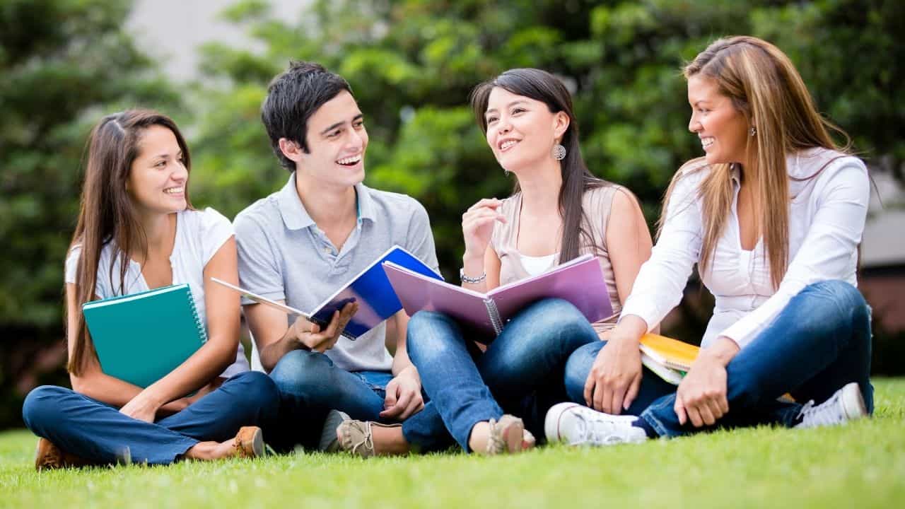 How to study in college: 15 Best study tips for Students 2023