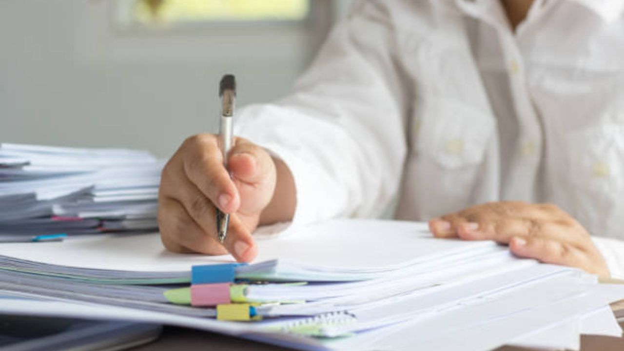 How to Write a Research Paper Abstract in 2023